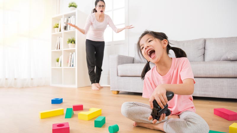 How Moms and Dads Cope With Summer Vacation | Northwestern Medicine